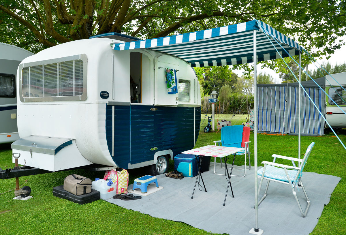 One of the smaller Classic Caravans! | Bugger It, we are off – www ...