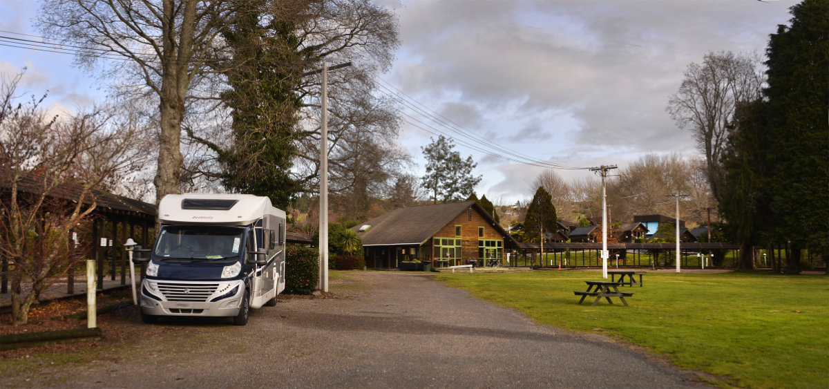 Close Lightning strike in Rotorua | Bugger It, we are off – www ...